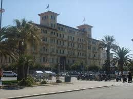 Appartamento in vendita a Viareggio