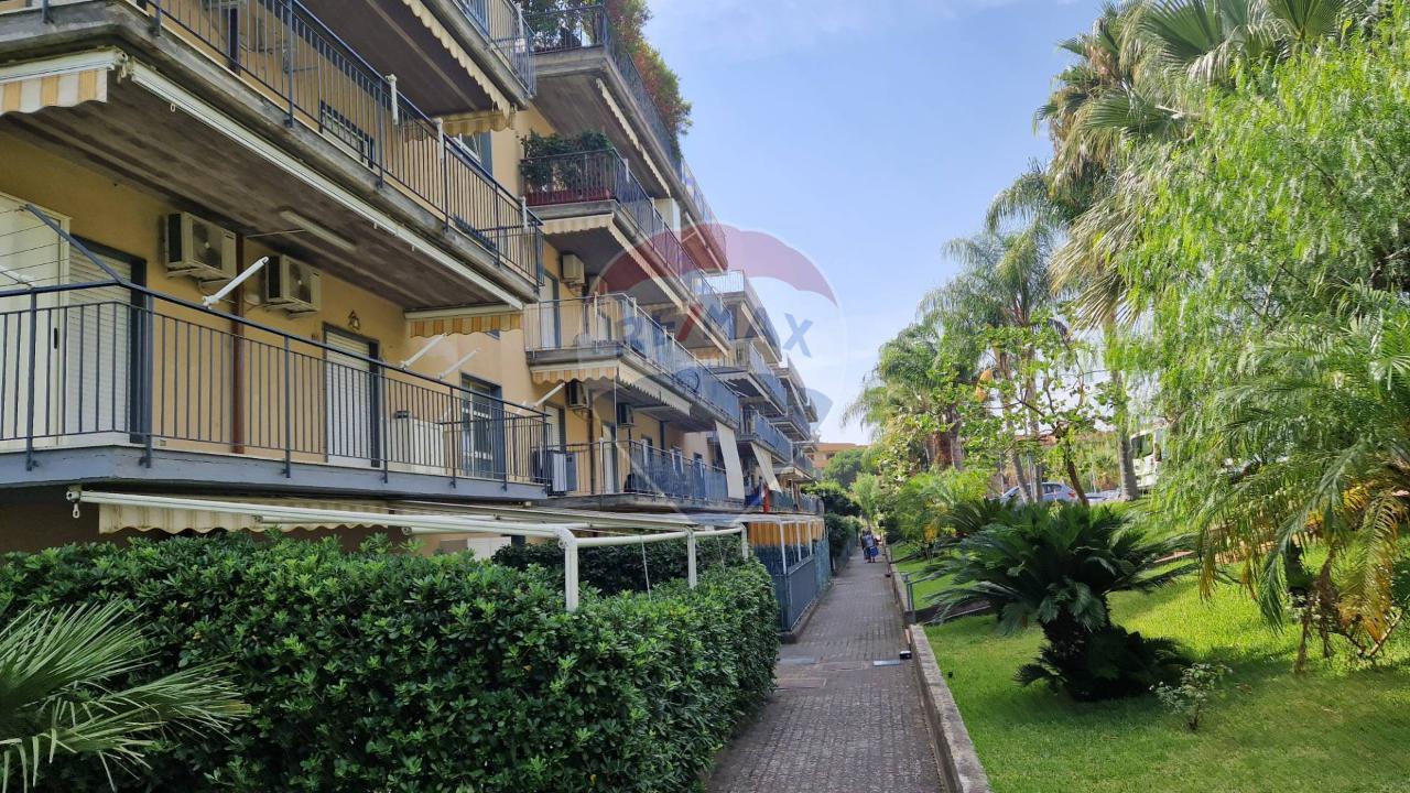 Appartamento in vendita a Roccalumera