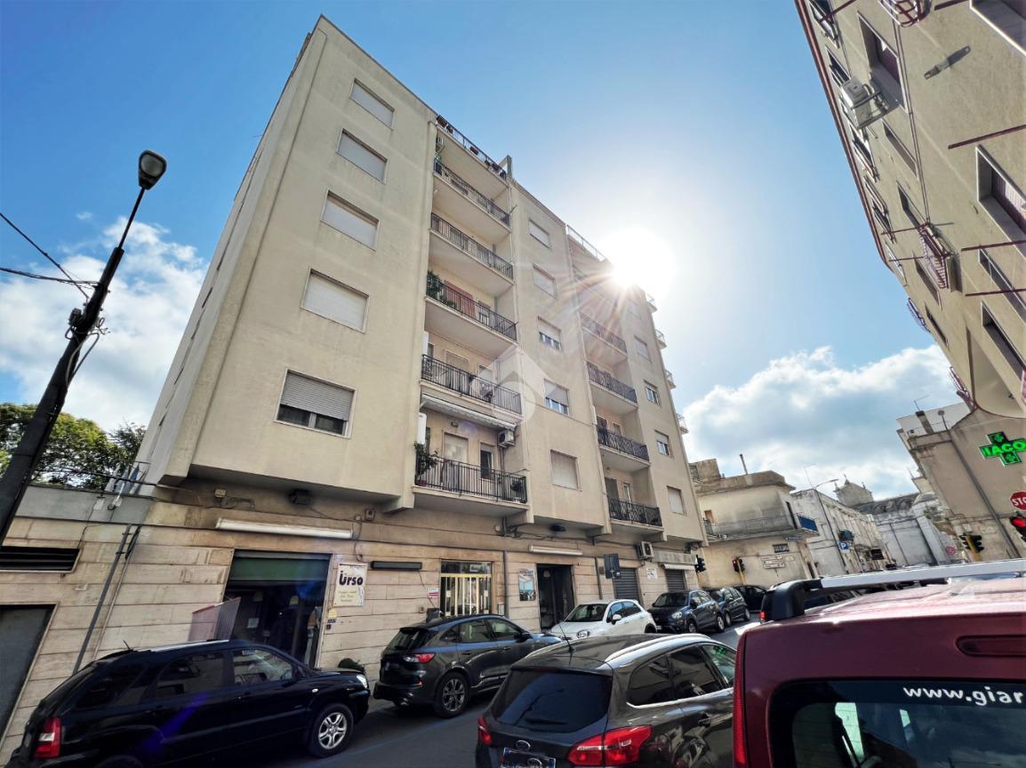 Trilocale in Via Martina 58, Ceglie Messapica