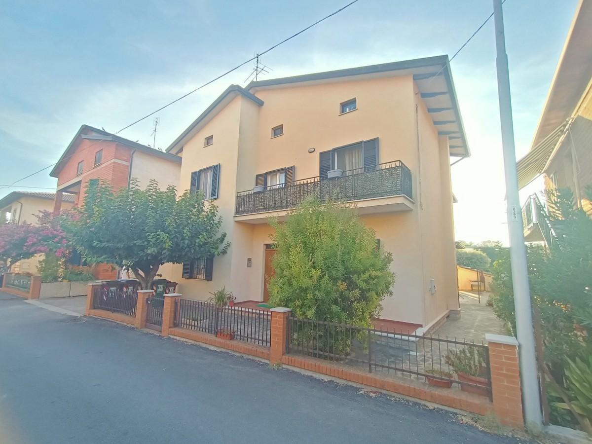 Casa indipendente in vendita a Deruta