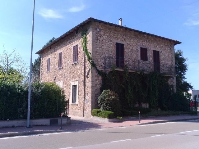 Appartamento in vendita a Deruta