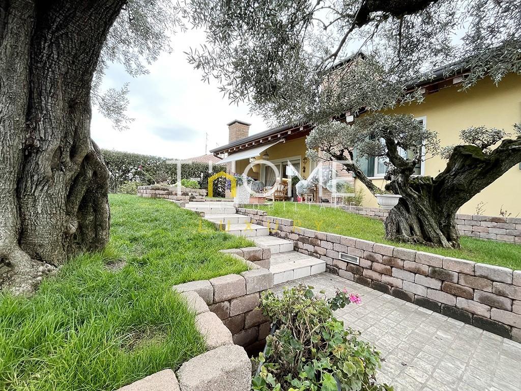 Villa in vendita a Bassano Del Grappa