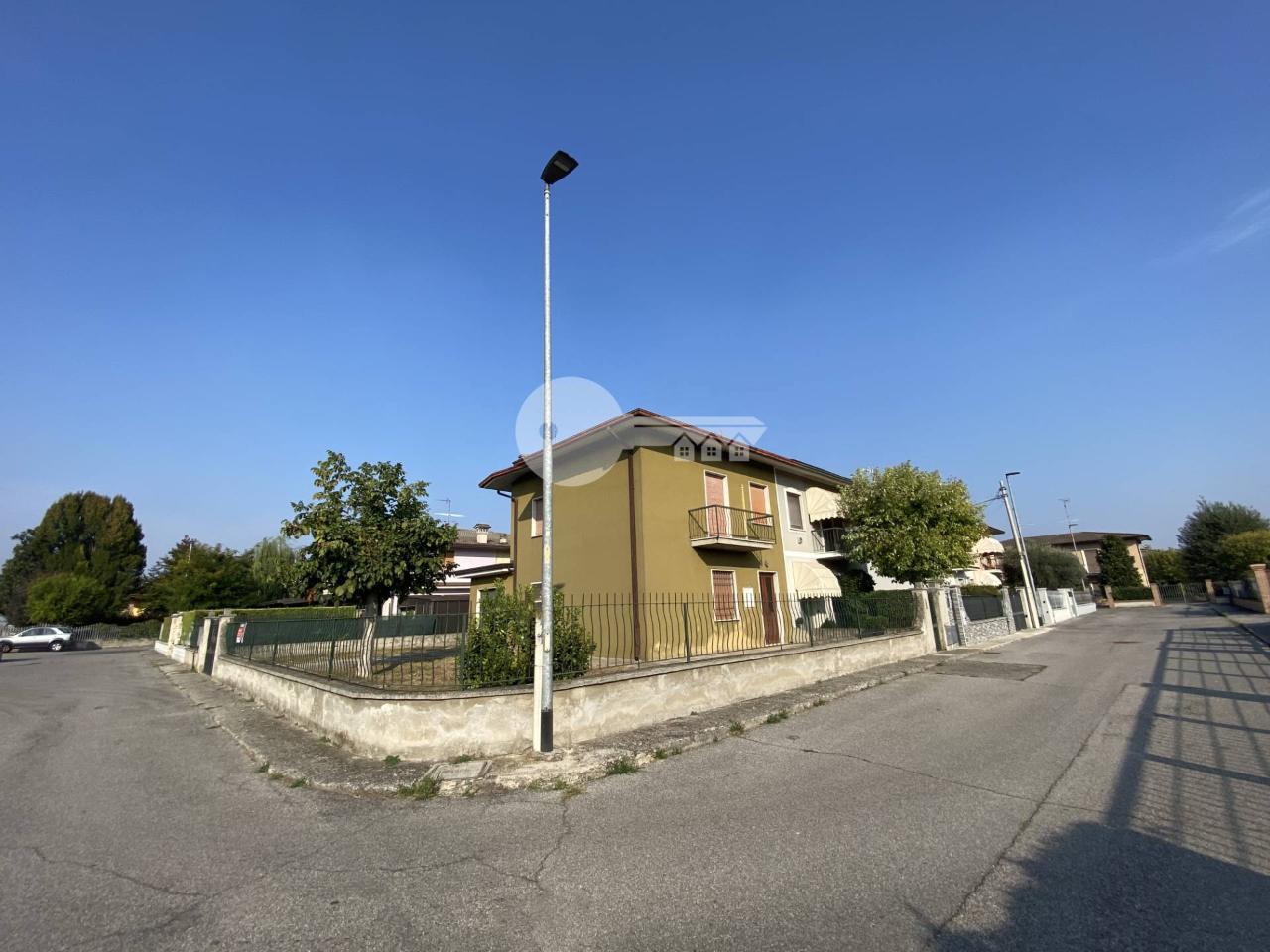 Villa in vendita a Isorella