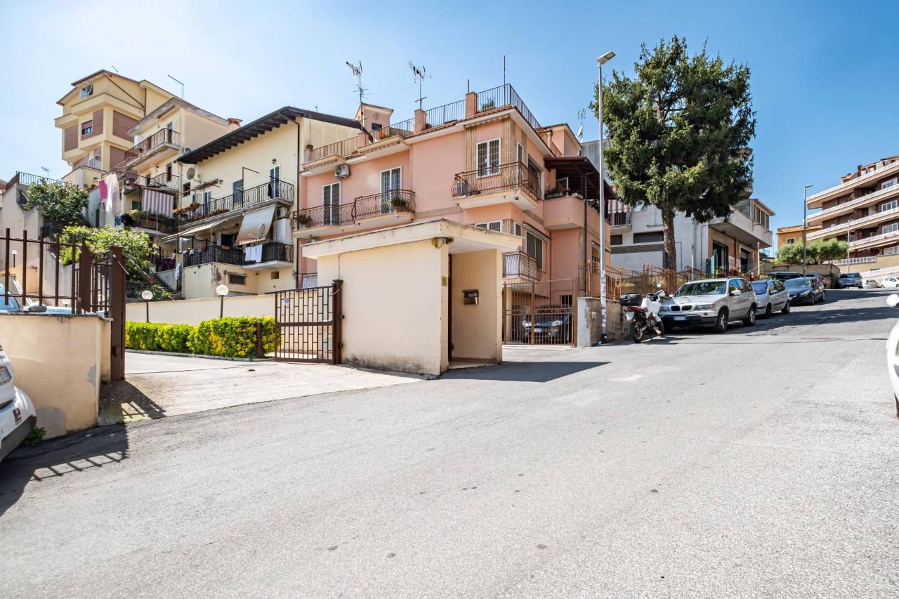 Appartamento in vendita a Roma