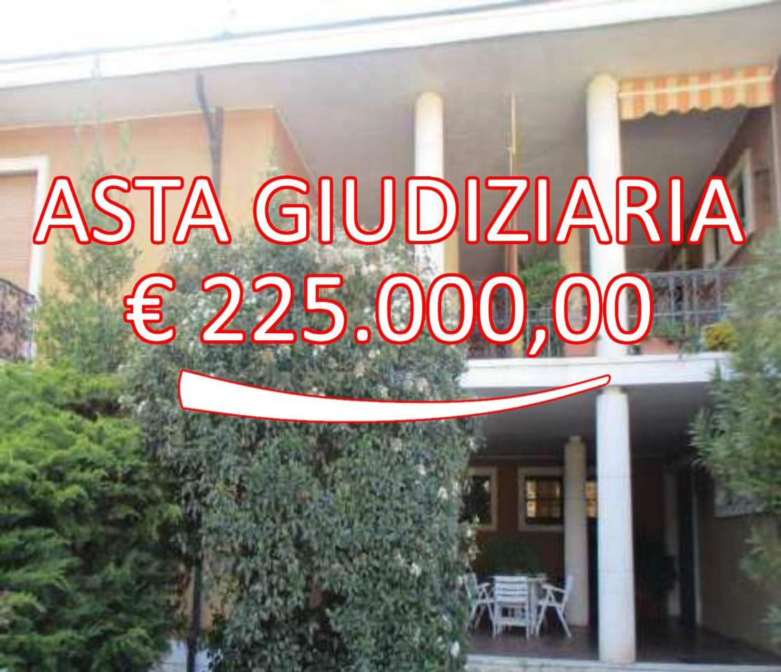 Villa bifamiliare in vendita a Teolo