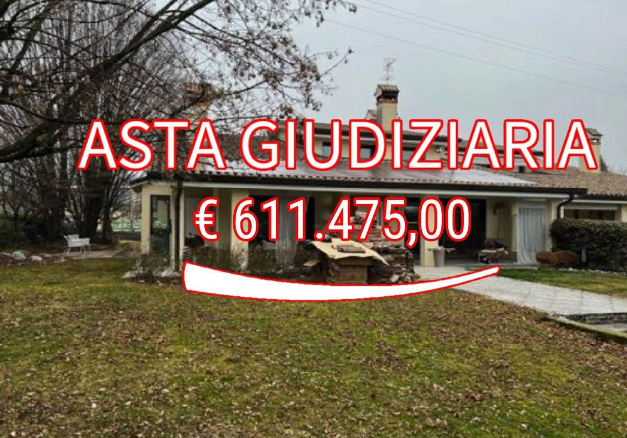 Villa in vendita a Montebelluna