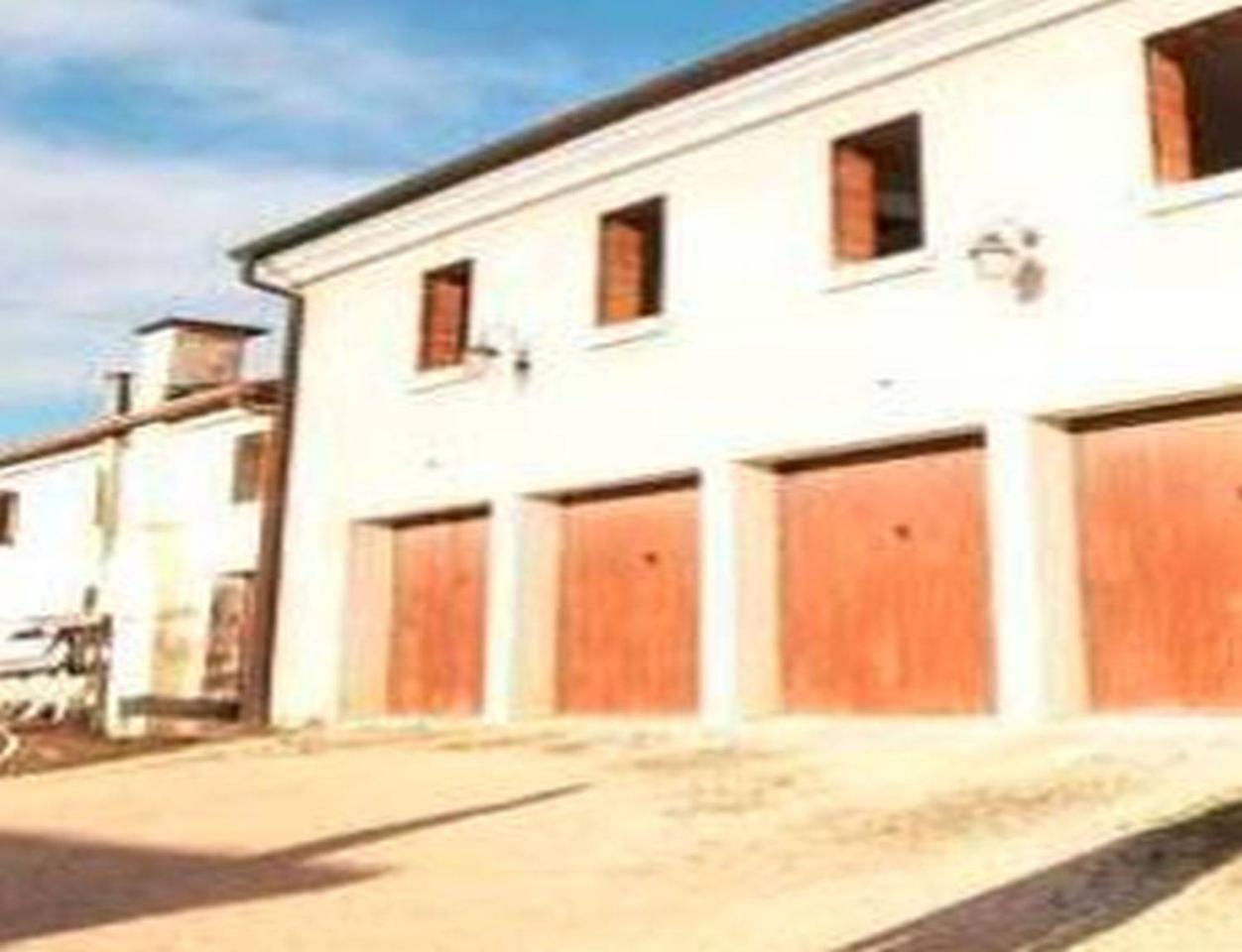 Casa indipendente in vendita a Gavello