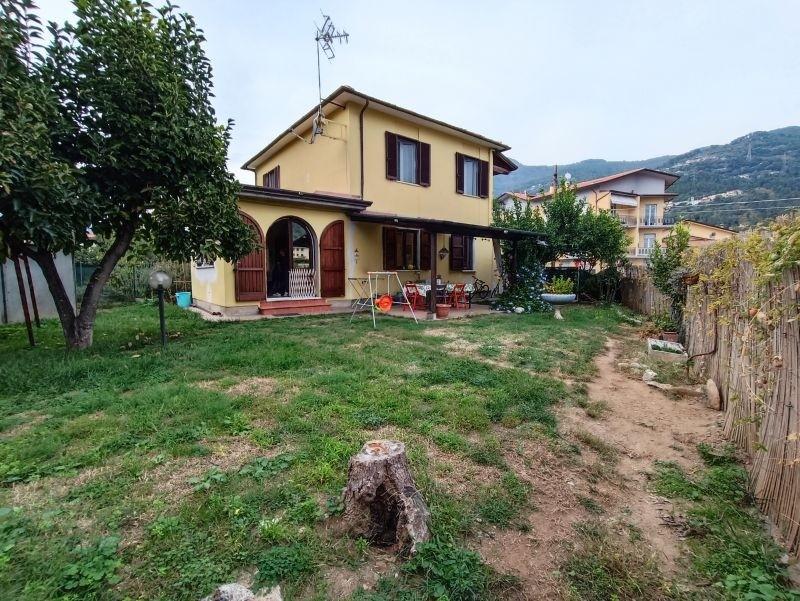 Villa a schiera in vendita a Massa