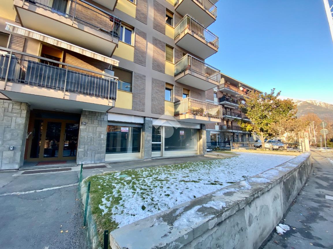 Negozio in affitto a Aosta
