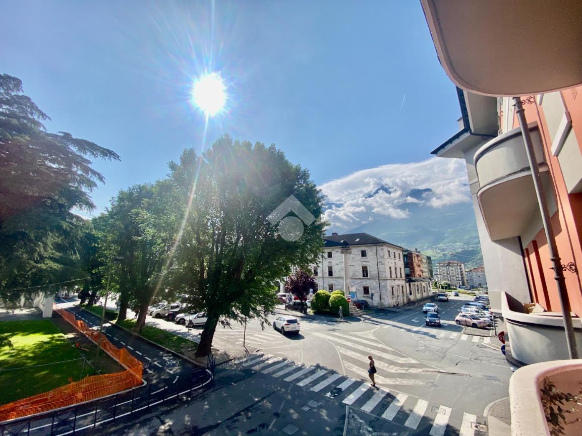 Ufficio in affitto a Aosta