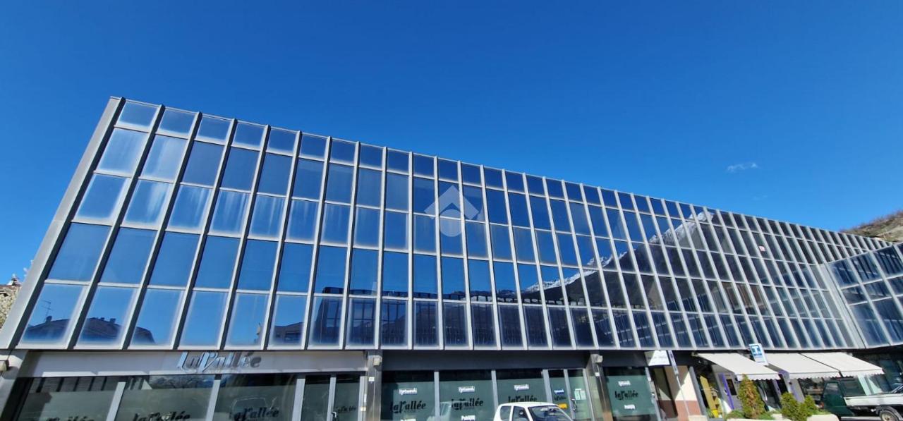 Ufficio in affitto a Aosta