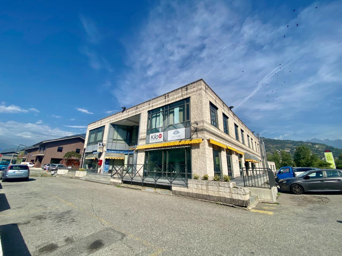 Negozio in affitto a Charvensod