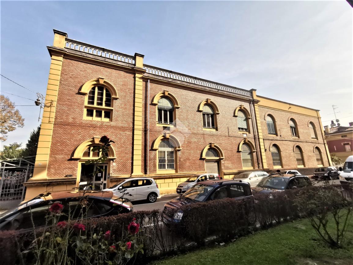 Palazzina commerciale in vendita a San Giovanni In Persiceto