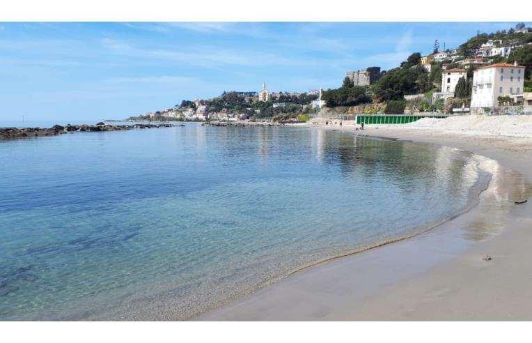 Appartamento in vendita a Taggia