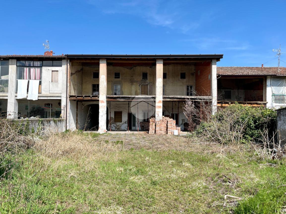Rustico in vendita a Mairano