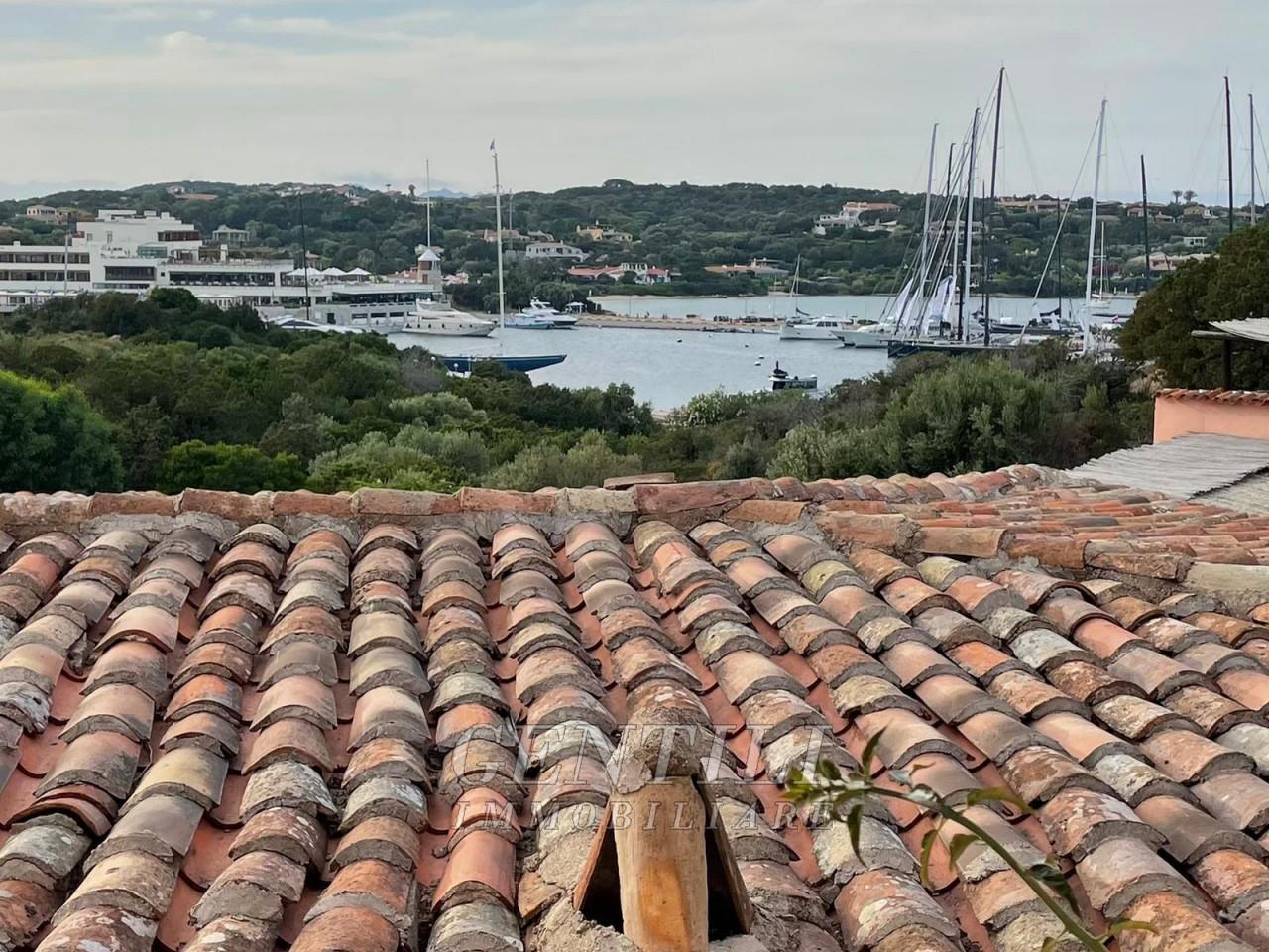 Appartamento in vendita a Arzachena