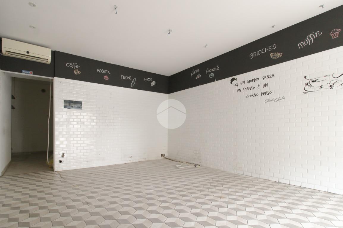 Negozio in affitto a Montirone