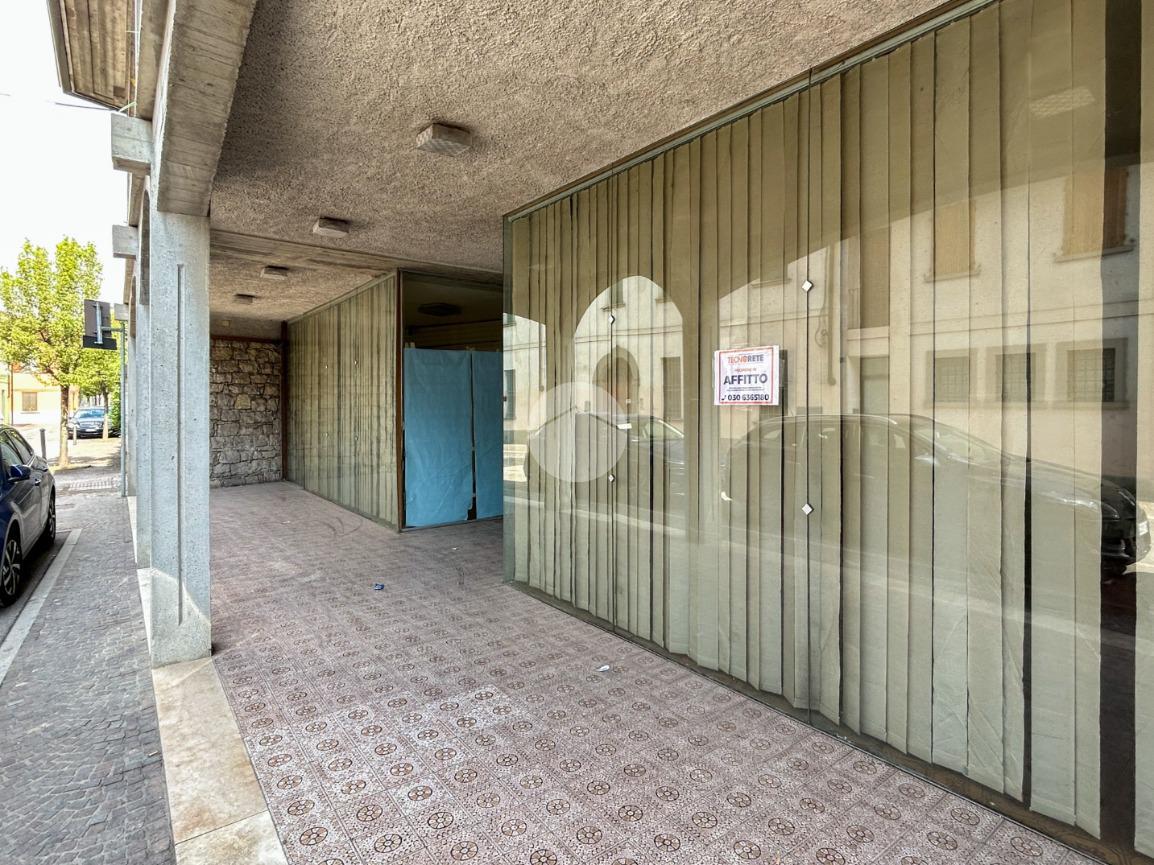Negozio in affitto a Trenzano