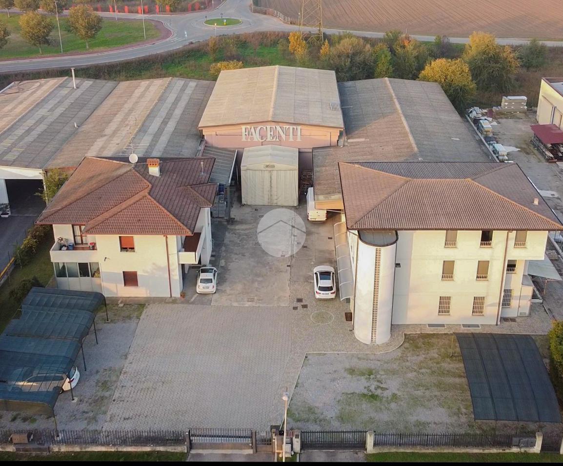 Capannone in vendita a Bagnolo Mella