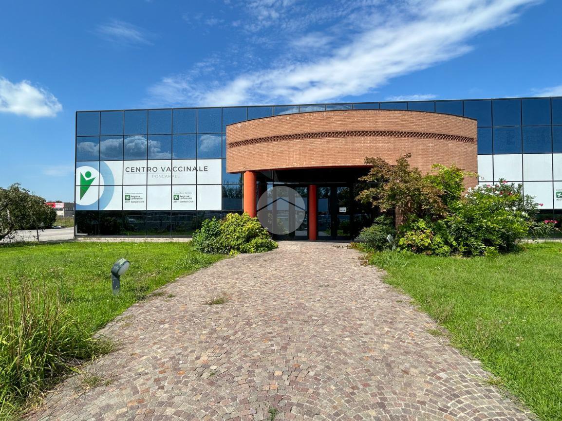 Negozio in affitto a Poncarale