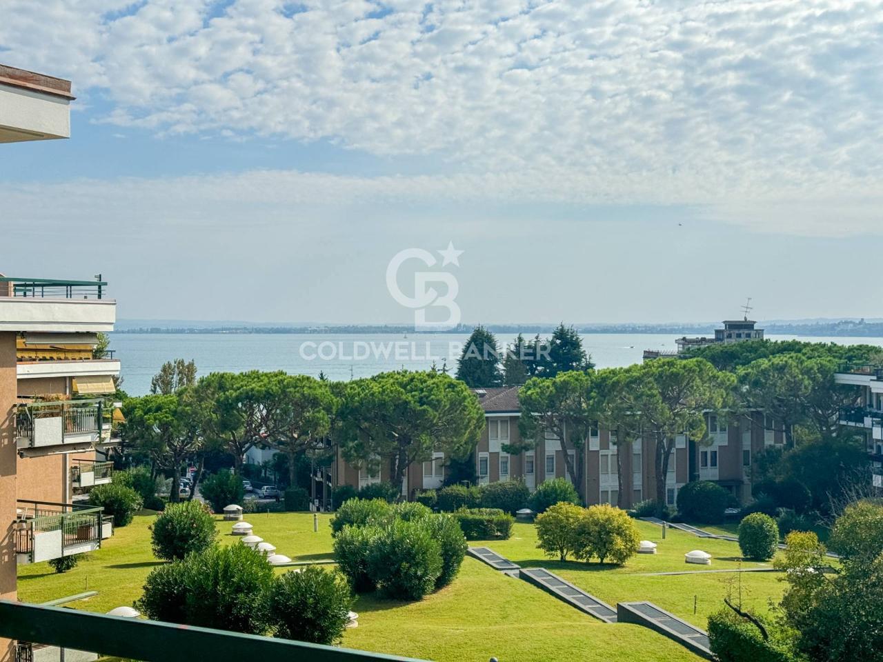 Appartamento in vendita a Desenzano Del Garda