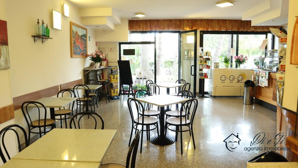 Negozio in vendita a Albenga