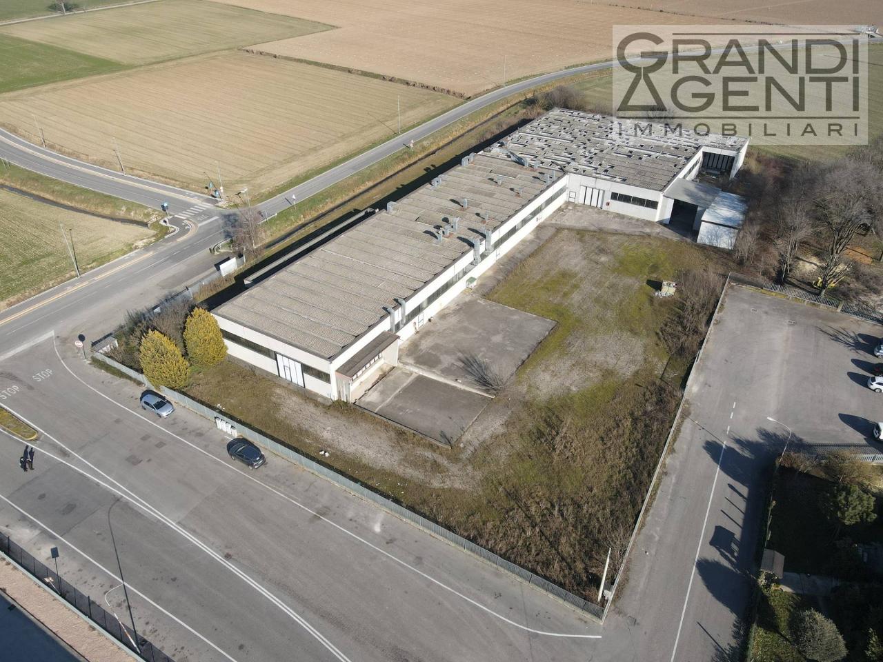 Capannone in vendita a San Pietro Di Morubio