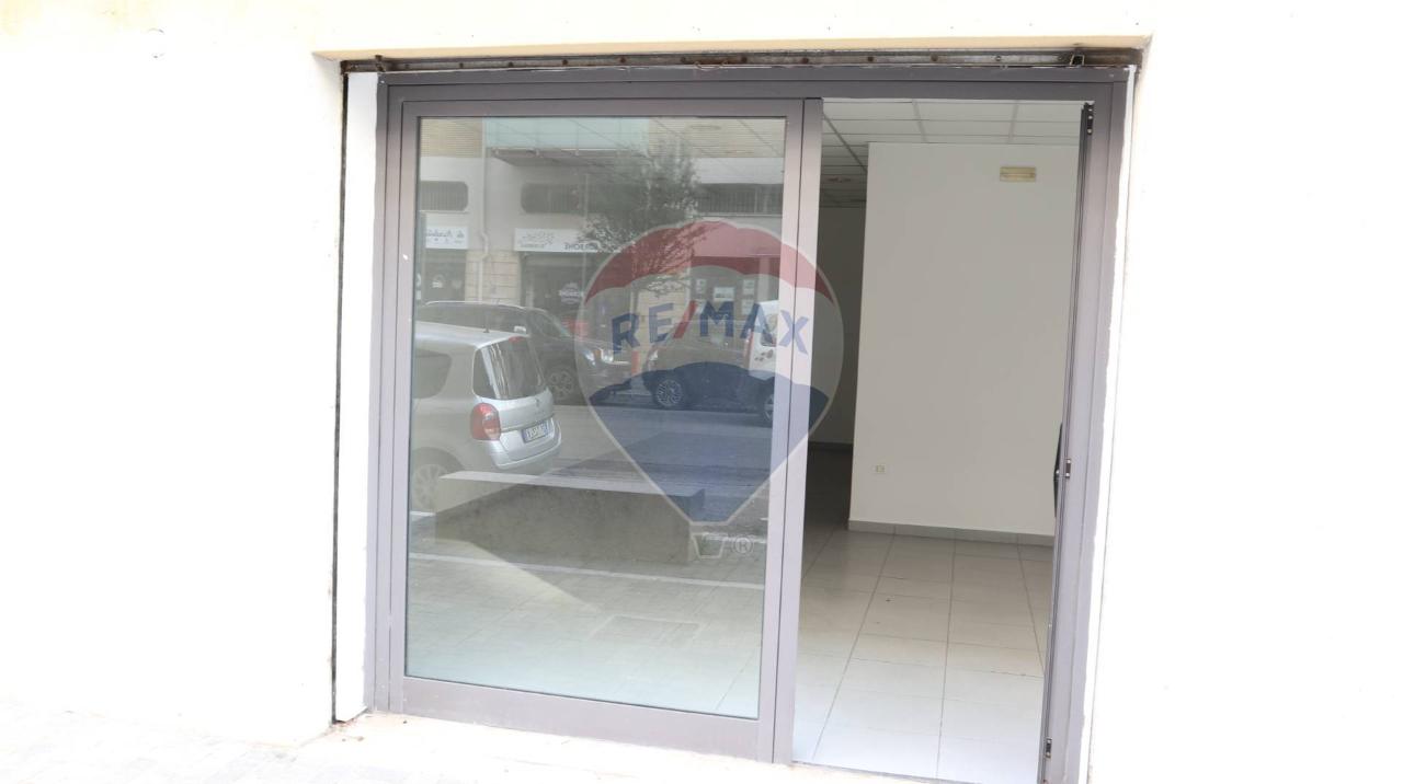 Negozio in vendita a Pescara