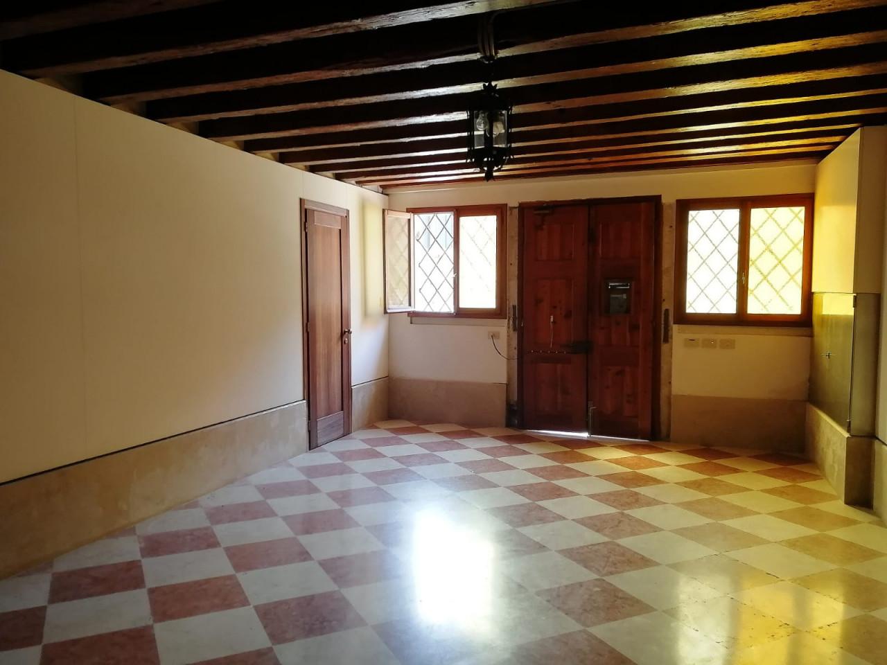 Magazzino in vendita a Venezia