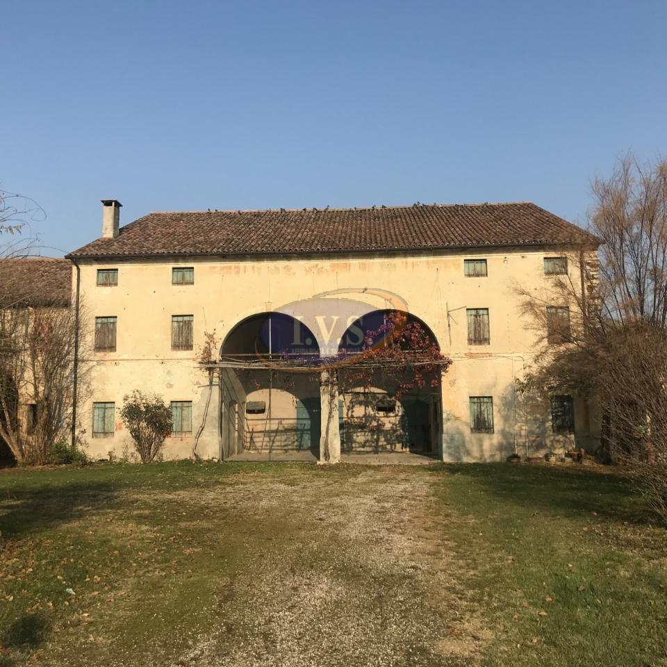 Casale in vendita a Rovolon