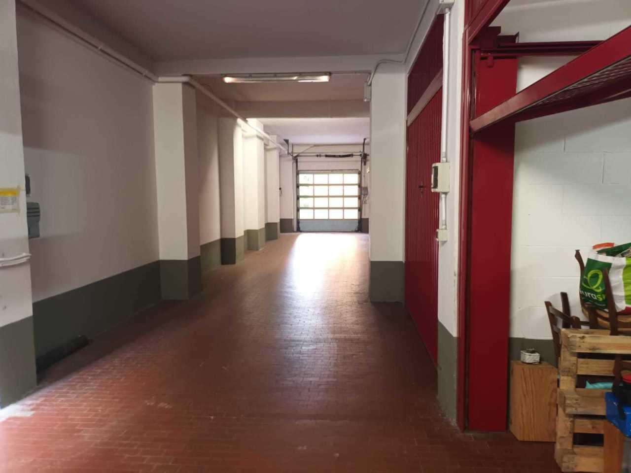 Parcheggio chiuso in vendita a Genova
