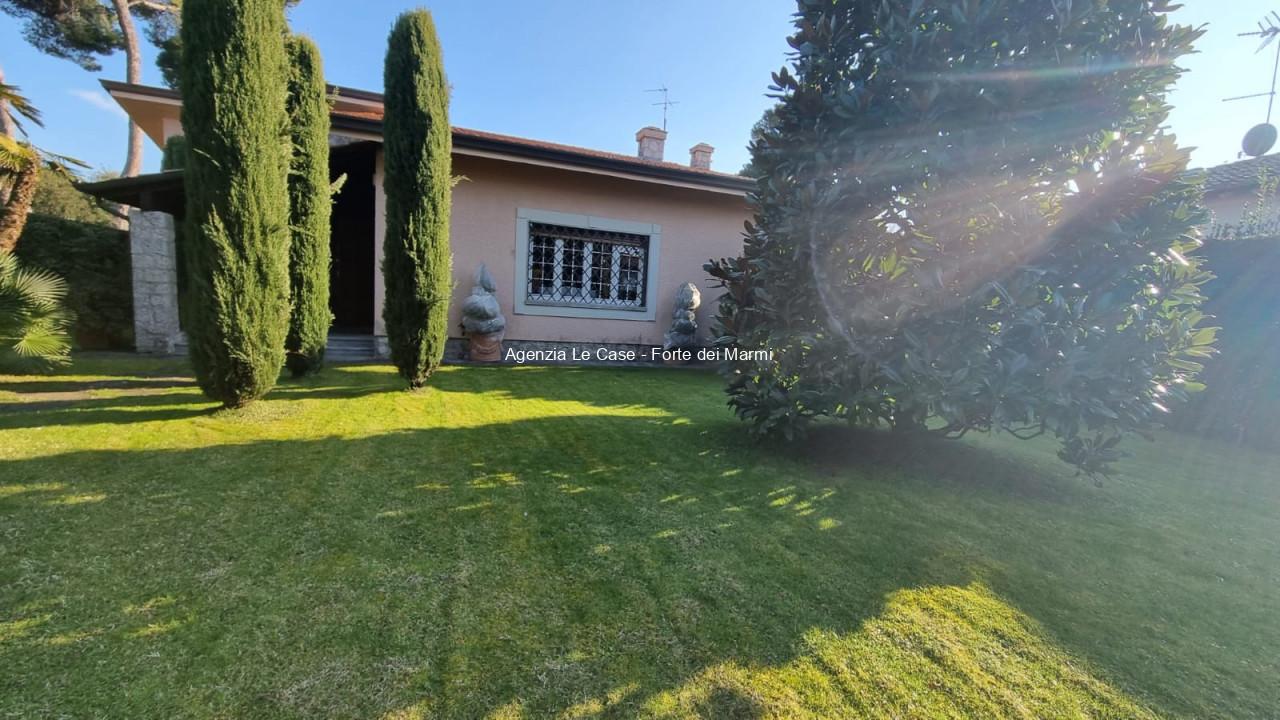 Villa in affitto a Forte Dei Marmi