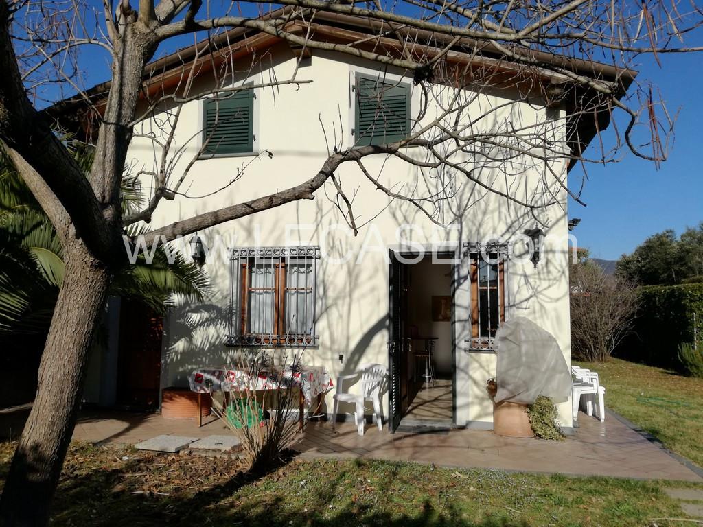 Villa in vendita a Forte Dei Marmi