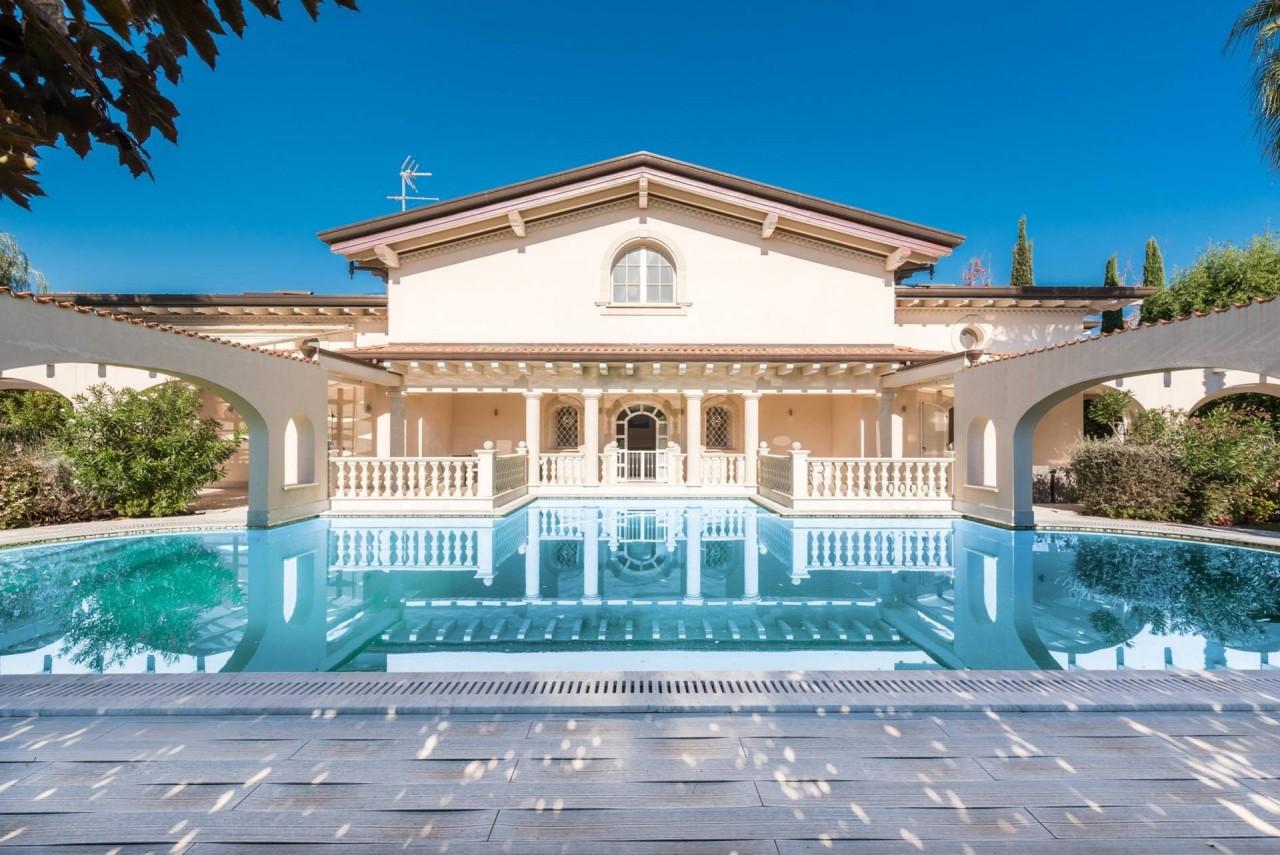 Villa in vendita a Forte Dei Marmi