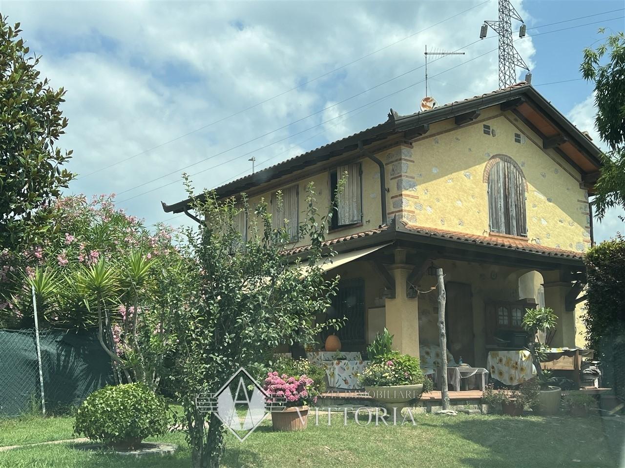 Villa in vendita a Forte Dei Marmi