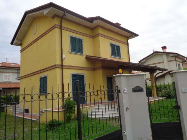 Villa in vendita a Seravezza