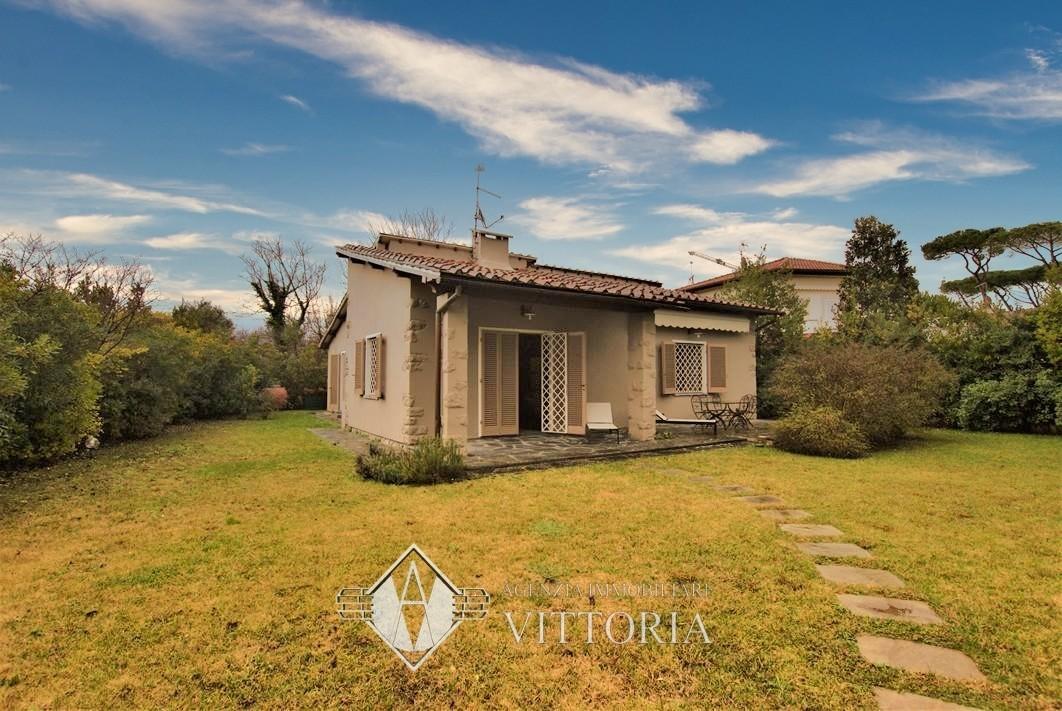Villa in vendita a Forte Dei Marmi