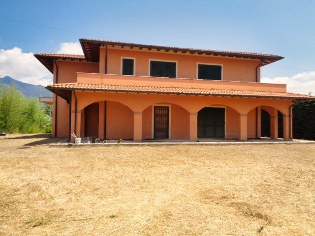 Villa in vendita a Forte Dei Marmi
