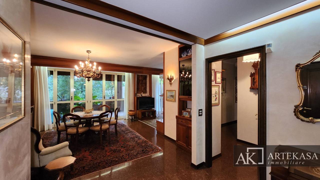 Appartamento in vendita a Novara