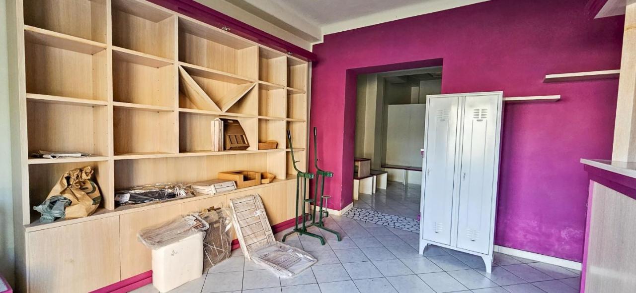 Locale commerciale in vendita a San Giuliano Terme