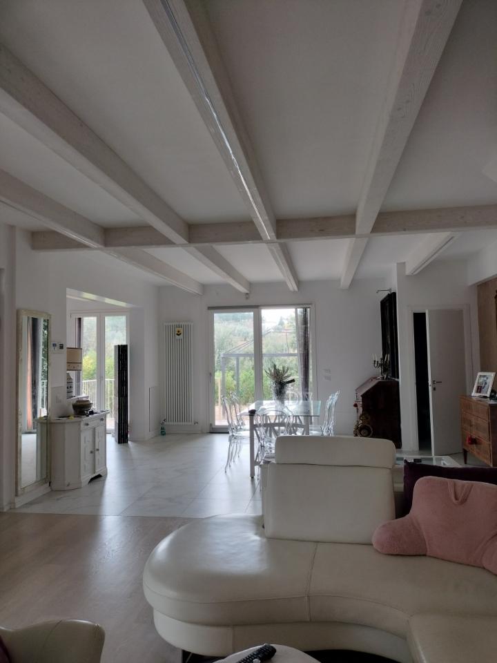 Casa indipendente in affitto a Jesi