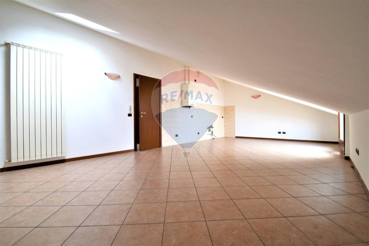 Appartamento in vendita a Canonica D'Adda