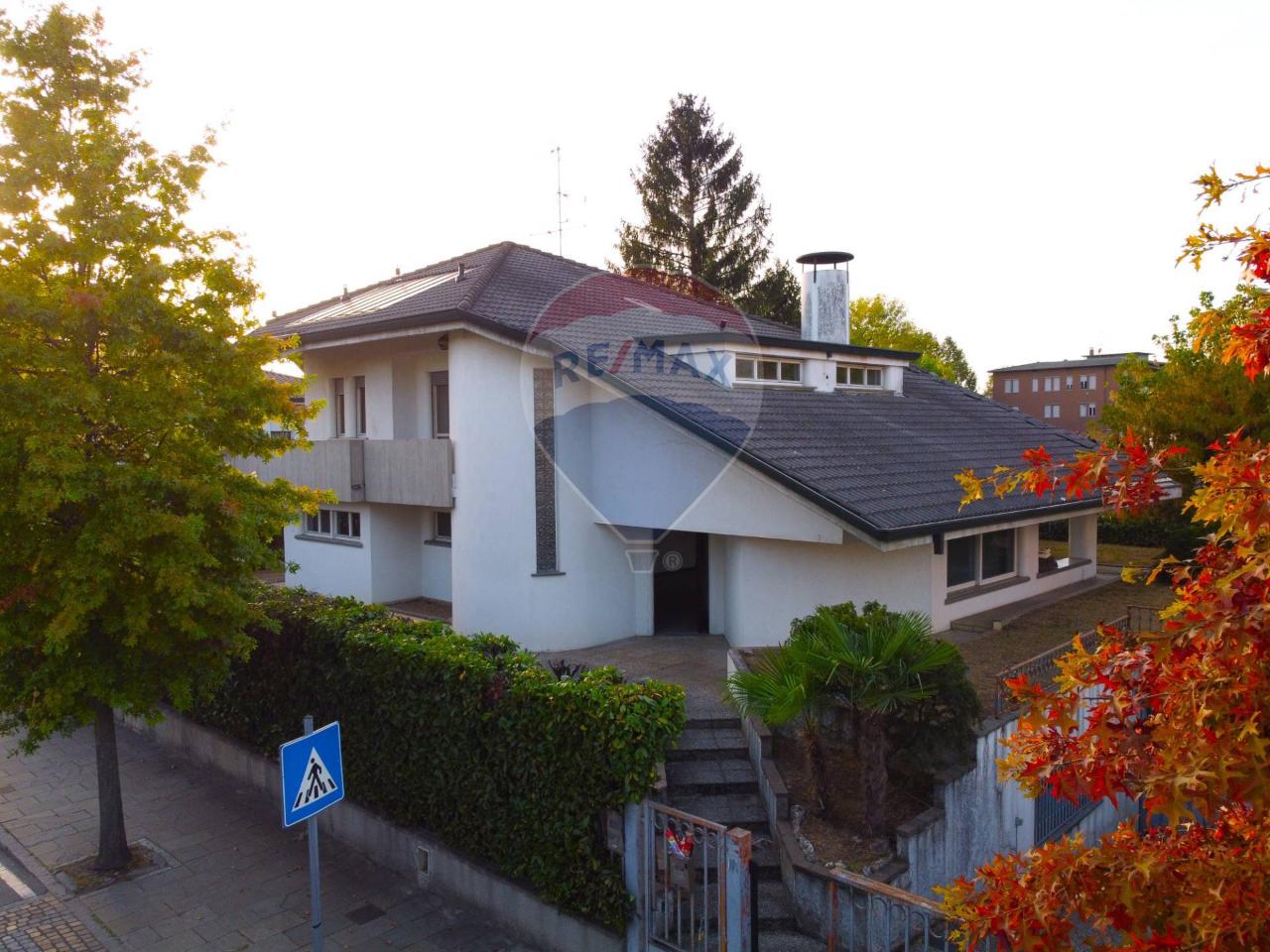 Villa in vendita a Grumello Del Monte