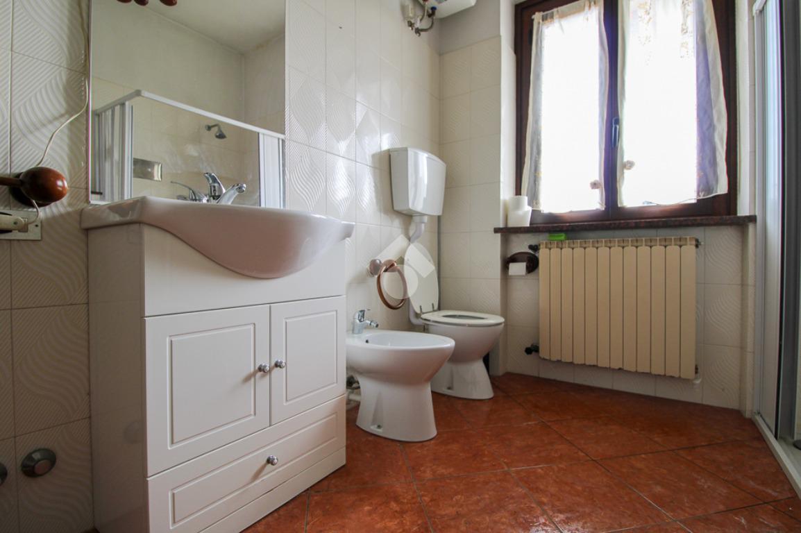 Villa in vendita a Serle Foto-9