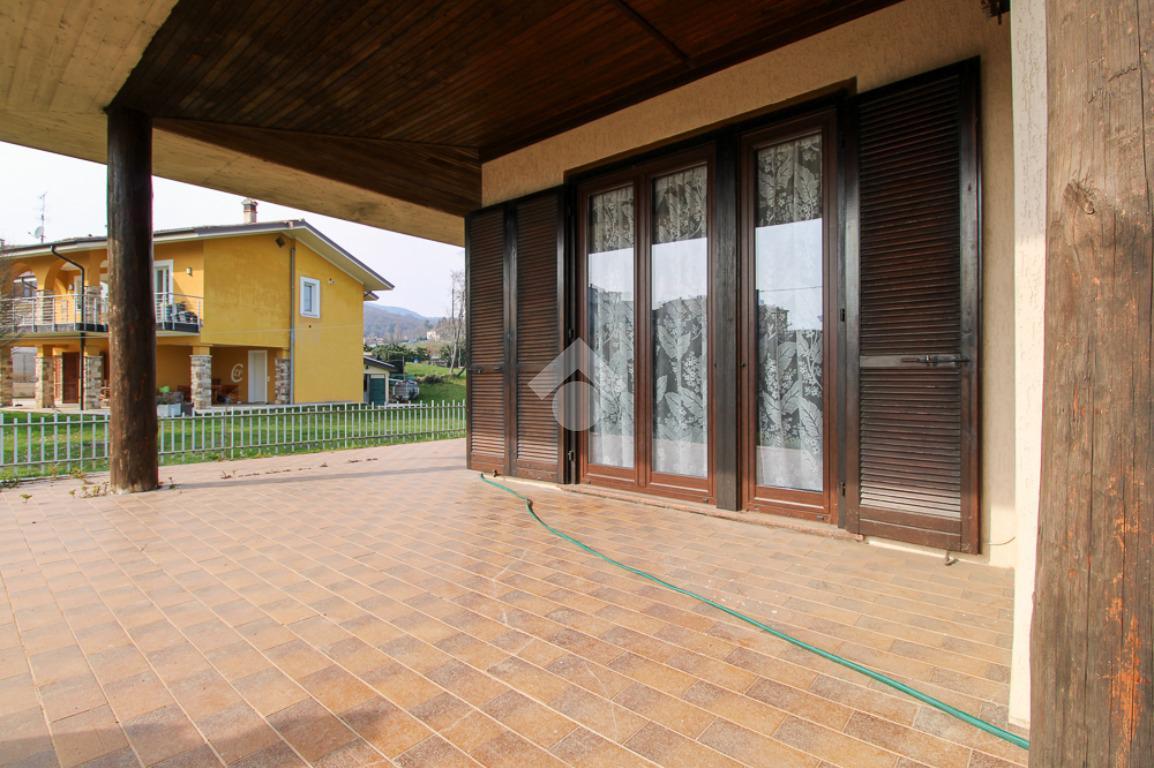 Villa in vendita a Serle Foto-43