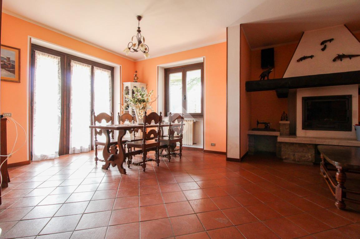 Villa in vendita a Serle Foto-19