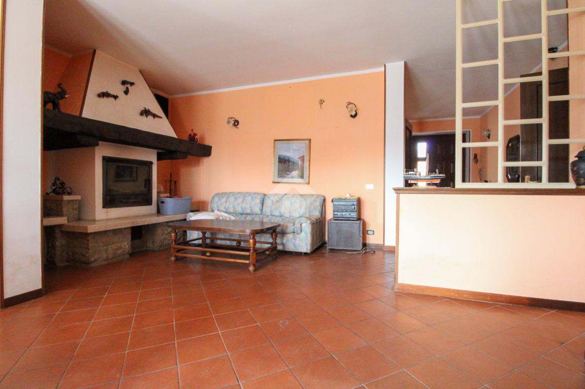 Villa in vendita a Serle Foto-2