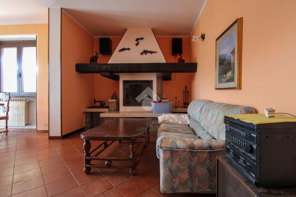 Villa in vendita a Serle Foto-11