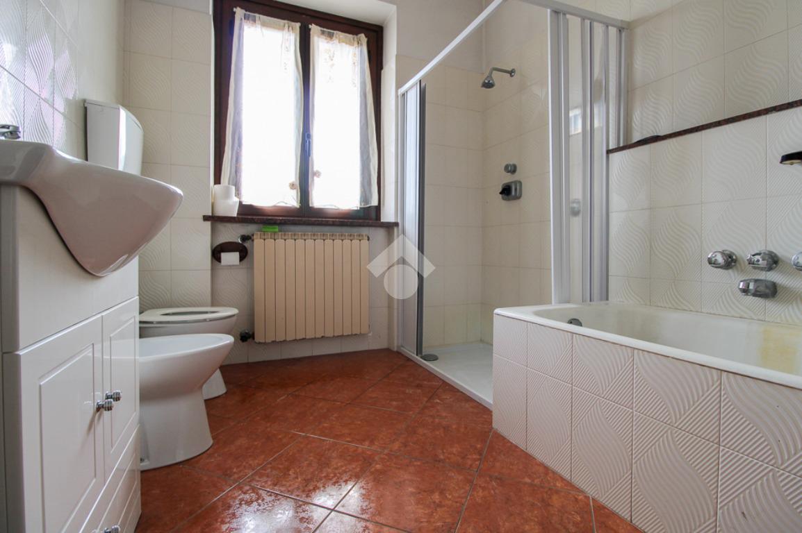 Villa in vendita a Serle Foto-8