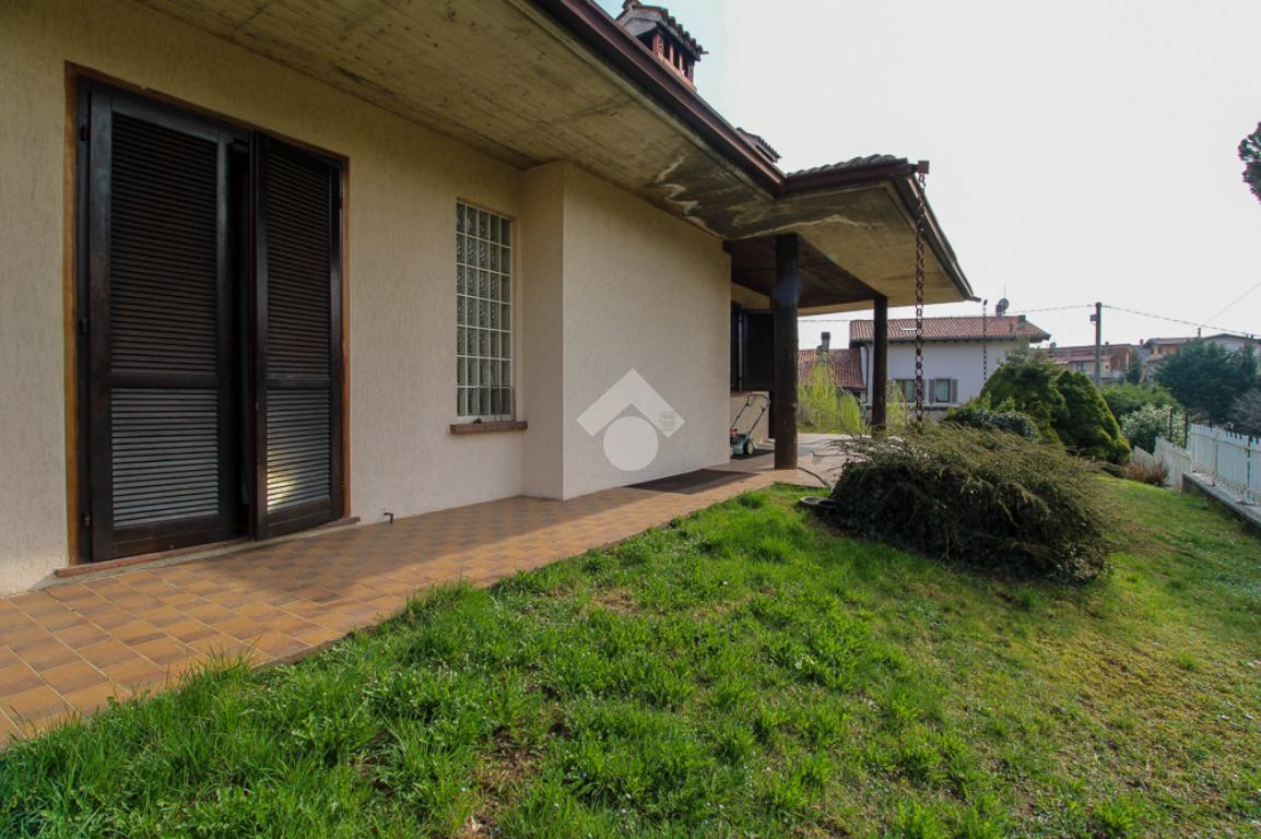 Villa in vendita a Serle Foto-4